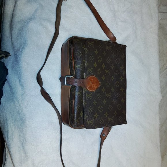 Louis Vuitton | Bags | Loius Vuitton Purse | Poshmark